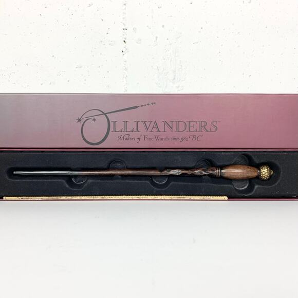Universal | Toys | Harry Potter Ollivanders Ivy Wand 3 With Map ...